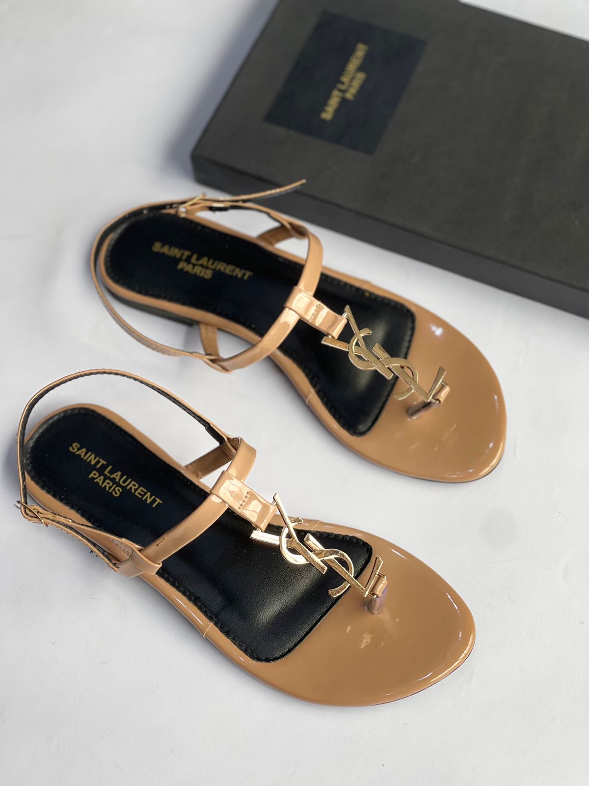 YSL Flats, Sandal – venslik